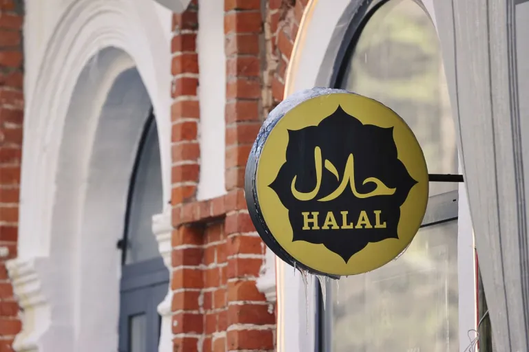 10 Halal Logos in ASEAN That Every Muslim Traveller Needs to Know
